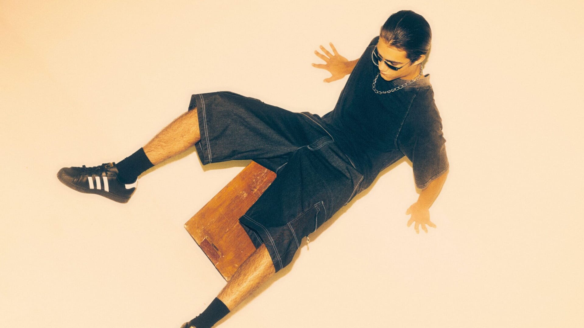 ANTIHUMAN lanza nueva colección de ropa junto a Cindy Wen - Ohzom!